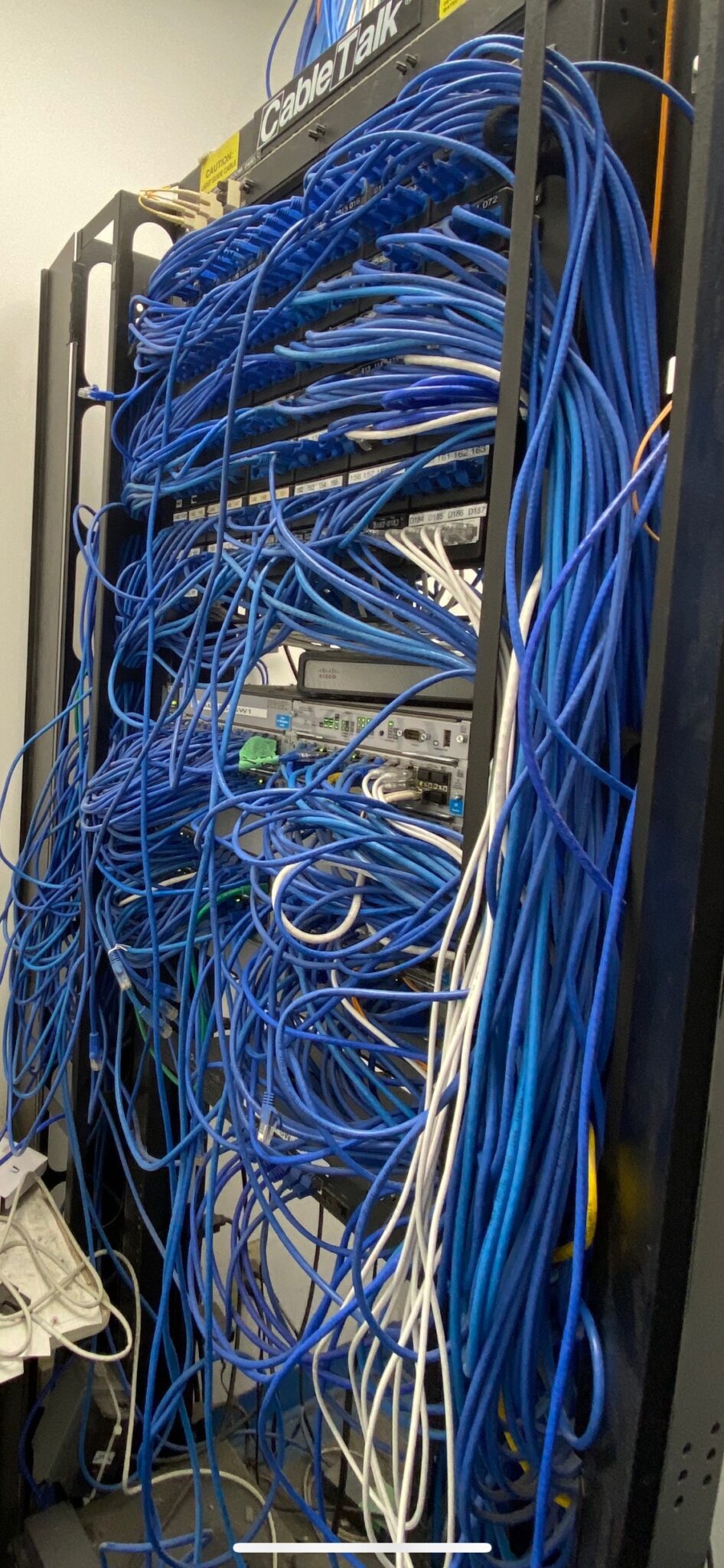 Preventing Server Room Cable Management Nightmares | CORE Cabling
